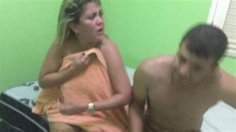 Vereadora de Ipueiras é pega no flagra marido de amiga na cama e