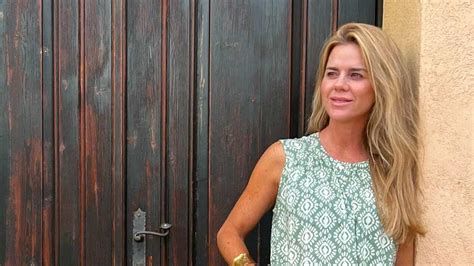 Amelia Bono luce el caftán que es tendencia a los 30 y a los 50 queda
