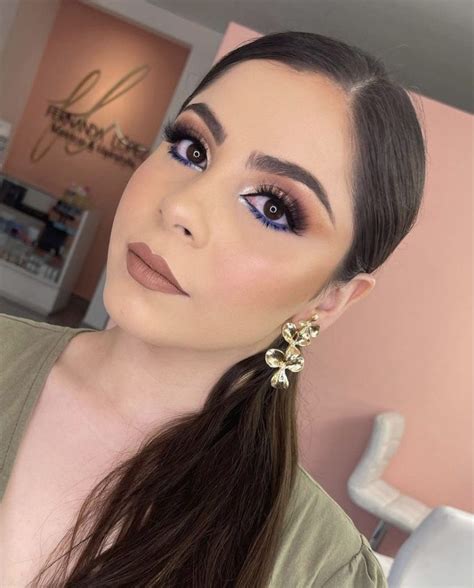 Maquillajes azules para ojos colores y diseños para lucir elegante
