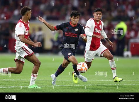 Amsterdam Lr Devyne Rensch D Ajax Richard Ledezma De Psv Eindhoven