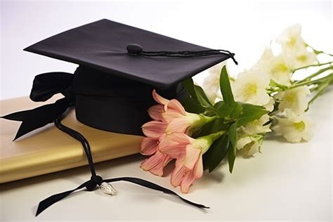 Graduation Bouquet Background Flowers Online Graduation Anniversary