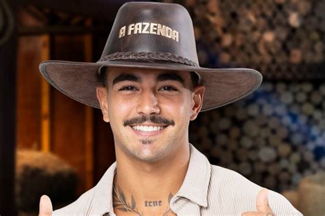 A Fazenda 15 Yuri é o novo Fazendeiro Henrique Jaque e Lucas estão
