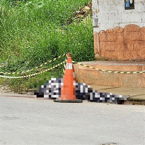 Jovem é encontrado morto marcas de tiros