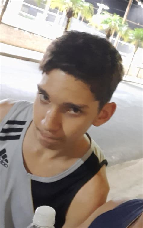 Família procura por jovem autista de 15 anos desaparecido em Pouso