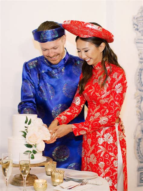 Traditional Vietnamese Wedding Ao Dai