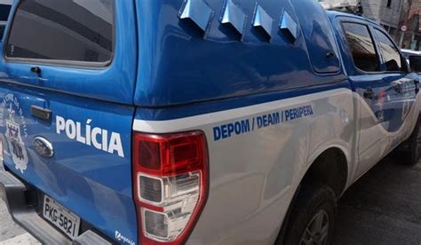 Mulher é libertada de cárcere privado após ter casa invadida ser