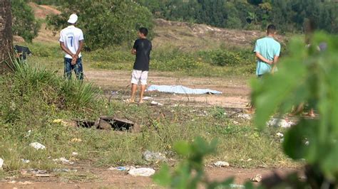 Jovem de 20 anos é morto a tiros no bairro Rio Marinho em Cariacica