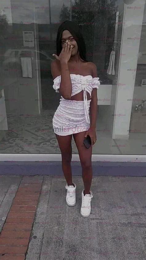 HOLA A TODOS SOY UNA CHICA TRANS VENEZOLANA TENGO 18 AÑOS NUEVA POR ACÁ