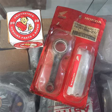 Jual CONROD CONNECTING ROD KIT STANG PISTON SEHER HONDA C70 C700 C800