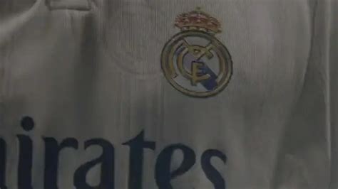 Con homenaje a sus 120 años Real Madrid presentó su nuevo uniforme