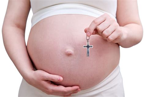 Oración poderosa para bendecir a una mujer embarazada