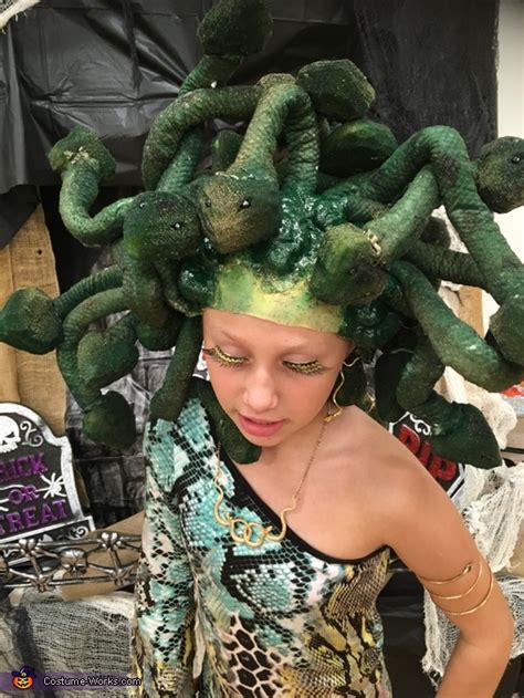 Diy Girl S Medusa Costume Diy Tutorial Photo