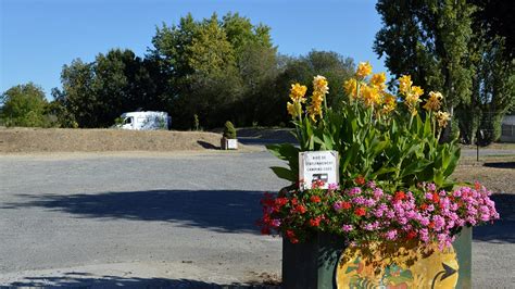 Aire camping cars de Saint Clément des Levées Saumur Val de Loire