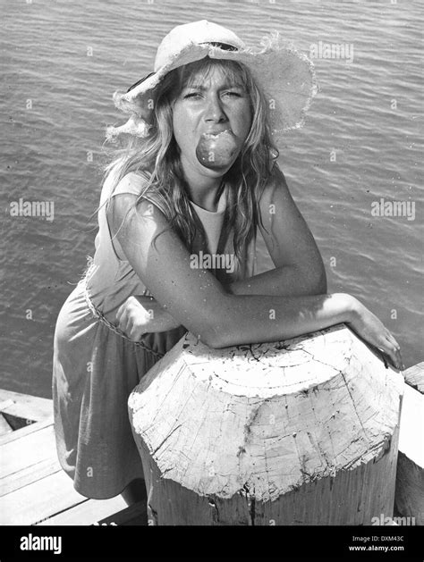 Helen Mirren Age Of Consent Hi Res Stock Photography And Images Alamy