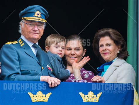 Koning Carl Gustaf Koningin Silvia Kroonprinses Victoria En Prins
