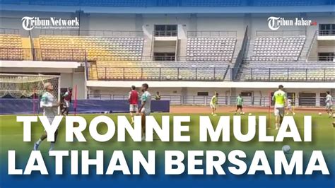LATIHAN PERSIB Laga PSS Sleman Tyronne Del Pino Bisa Diturunkan Bojan