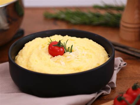 Polenta crémeuse Recette de Polenta crémeuse Marmiton