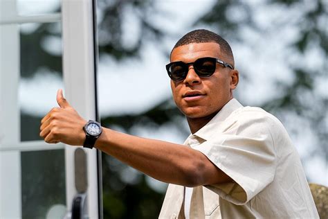 Foot PSG Mbappé veut signer au Real cet été le PSG donne son feu