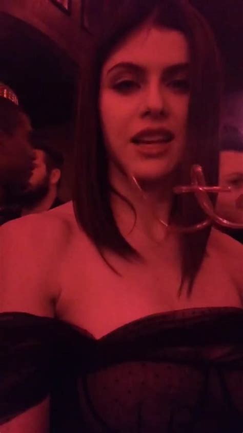 Alexandra Daddario Goes Braless 48 Photos Gifs Image Celebrity