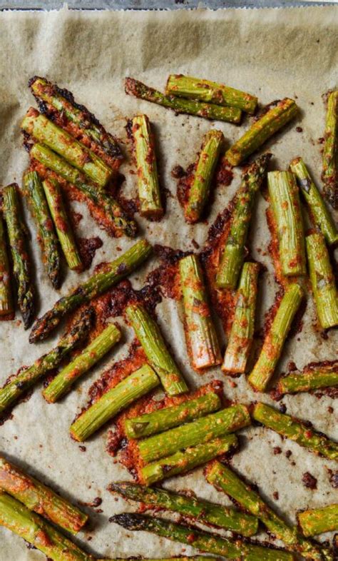 Grüner Spargel mit Parmesan aus dem Ofen Mycarbcrew