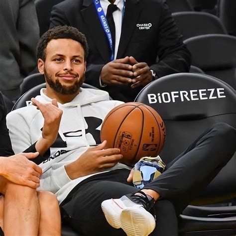 Stephen Curry FANPAGE On Instagram Go See Story For Stephs Injury
