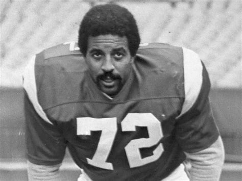 Three Time Grey Cup Champion Carl Crennel Dead At The Province