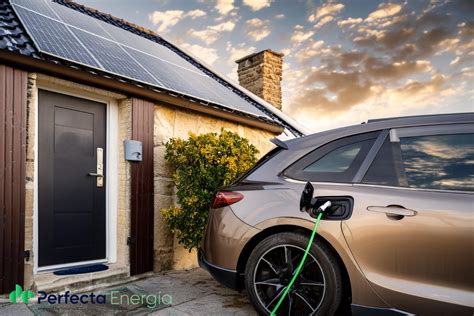 Se puede cargar un coche eléctrico con placas solares