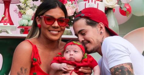 As fotos da filha de Biel e Tays Reis vestida de cerejinha é o carinho