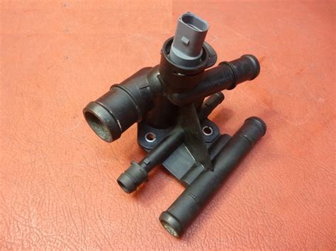Króciec wody Audi A3 VW Golf V 2 0 TFSI 06F121133G 6636880941