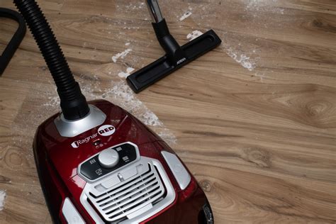 Ragnar Red Hepa Canister Vacuum Atrix
