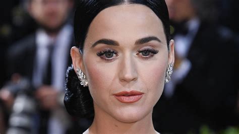 Katy Perry portée sur la boisson Cette demande lourde de sens de son