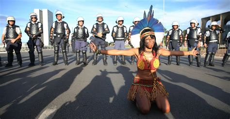 Povos Indígenas história cultura e lutas Fundo Brasil