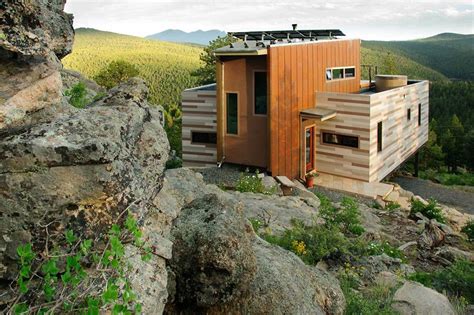 21 Stunning Homes Made Out Of Shipping Containers Loveinc