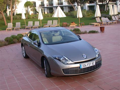 photo RENAULT LAGUNA III Coupé 3 0 V6 dCi 235 FAP coupé 2008