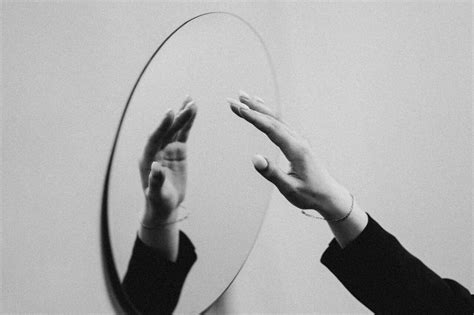 Mirrors May Help Encourage Healthy Behaviors In People With Obesity