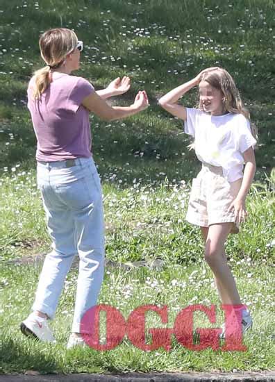 Alessia Marcuzzi Con La Figlia Mia Sono Identiche FOTO ESCLUSIVE