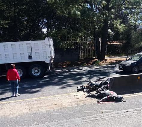 Motociclista muere al chocar contra camión Diario Vía Libre