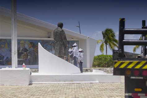 Anuncia Congreso de Quintana Roo resguardo de estatua de Andrés