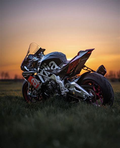 Pin By Gustavo On Guardado R Pido In Beautiful Bike Aprilia