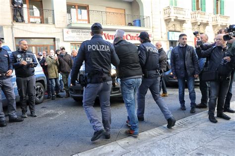 Reggio Calabria Maxi Operazione Anti Ndrangheta 90 Arresti FOTO E