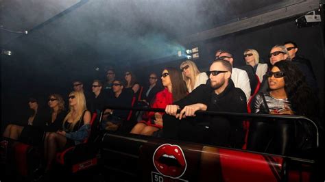 5D Porno Kino in Amsterdam eröffnet ProSieben