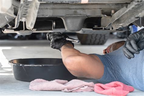 Symptoms Of A Failing Engine Oil Pump