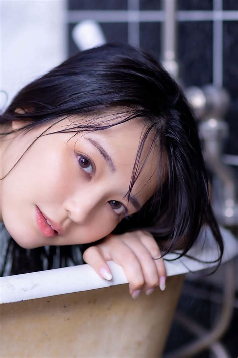 Momona Koibuchi Friday Set Everia Club