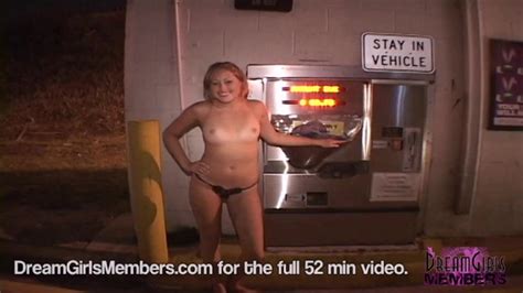 Beautiful étudiante Naturelle Se Fait Naked En Public Pornhub