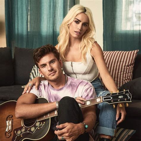 Pin De Maria Florencia En Lali Esposito Reina Andres Ceballos Lali