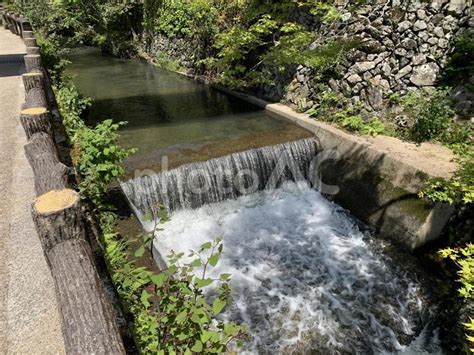 山の中を流れる清流 No 26982021写真素材なら写真AC無料フリーダウンロードOK
