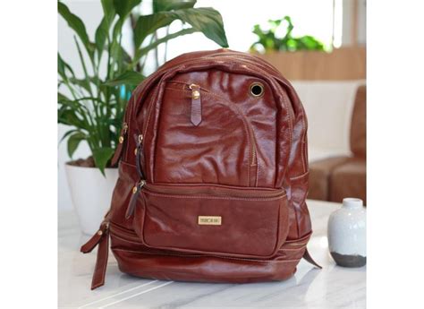 Mochila Feminina De Couro Legitimo Caramelo o Melhor Preço é no Zoom