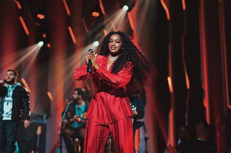 Iza Comanda Programa De Funk Em Edi O In Dita Do M Sica Boa Ao Vivo