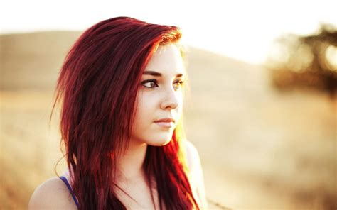 Wallpaper Wanita Si Rambut Merah Model Rambut Panjang Bidang