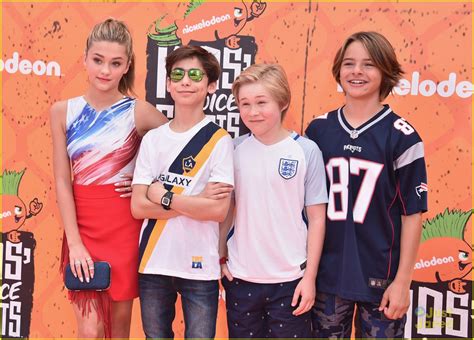 Full Sized Photo Of Cree Cicchino Madisyn Shipman Lizzy Greene Kcs
